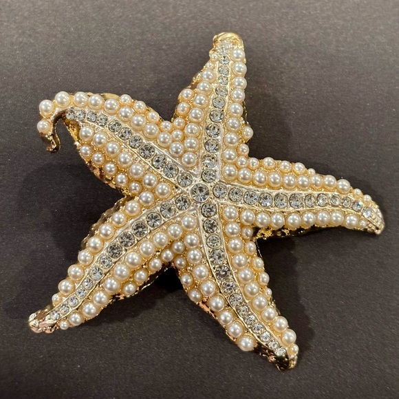 Jewelry | Starfish Brooch Decorated Wwhite Pearls And Crystals In Gold ...